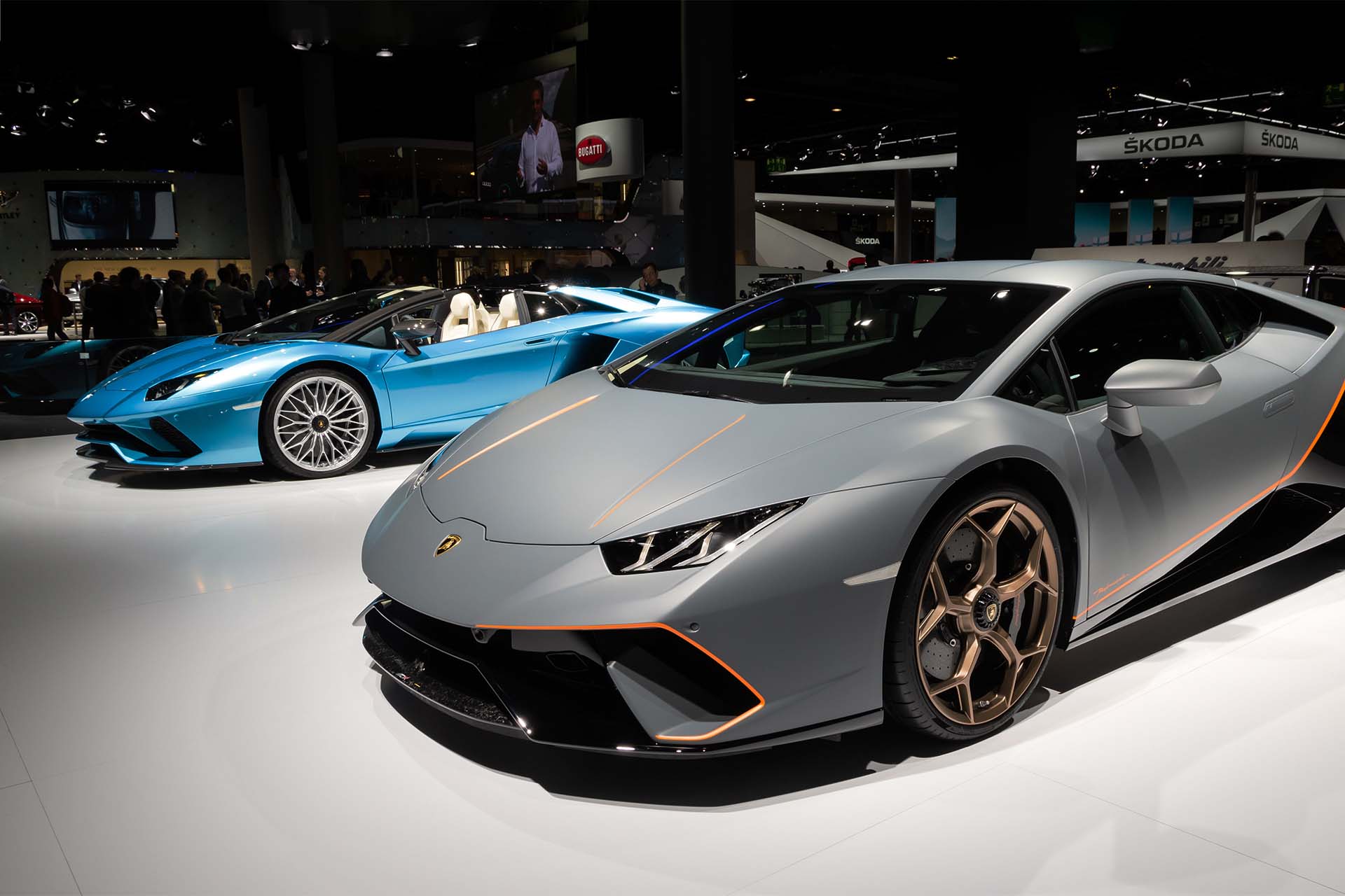 Lamborghini Huracan Vs Aventador Lamborghini Huracan Evo Spyder