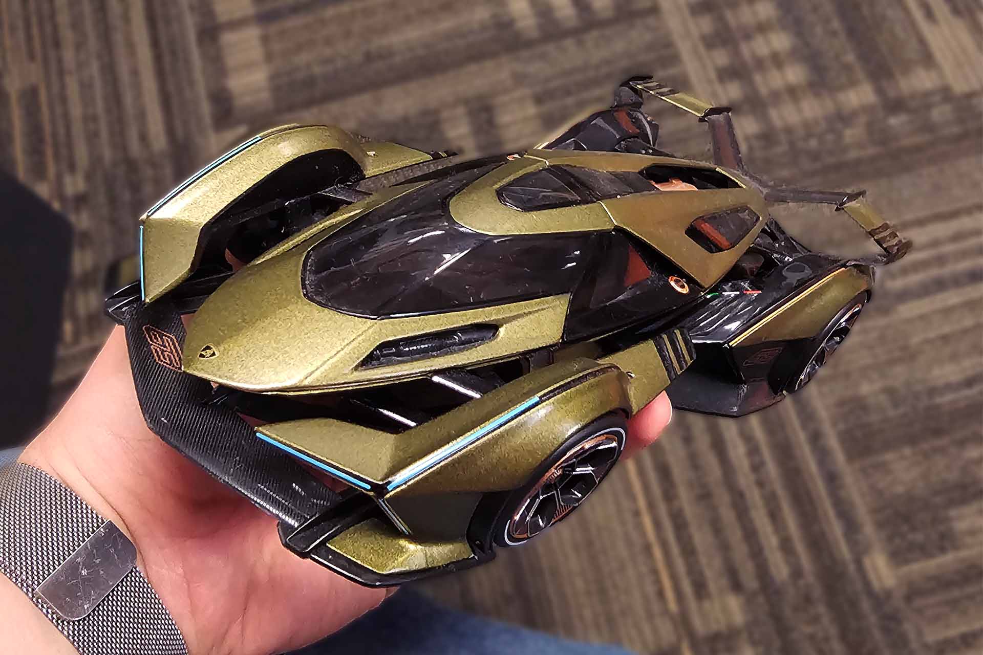 Best Gifts For A Lamborghini Fan (Lego, Models, Etc) - S/S